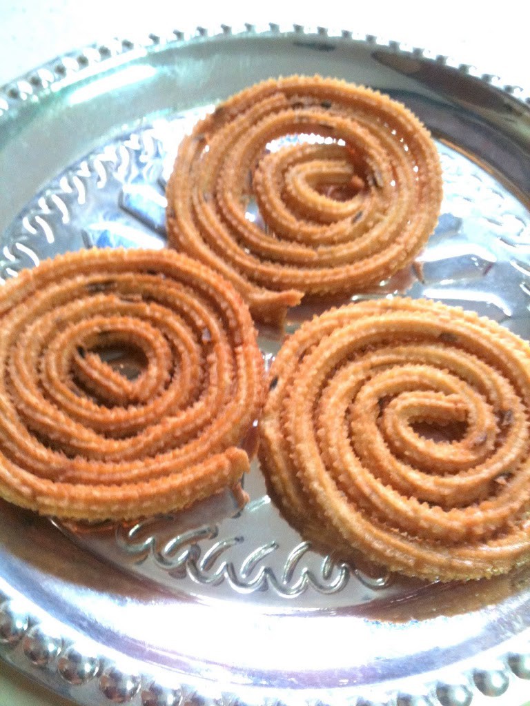 5+ easy south Indian murukku recipes for diwali/deepavali - Prema's ...