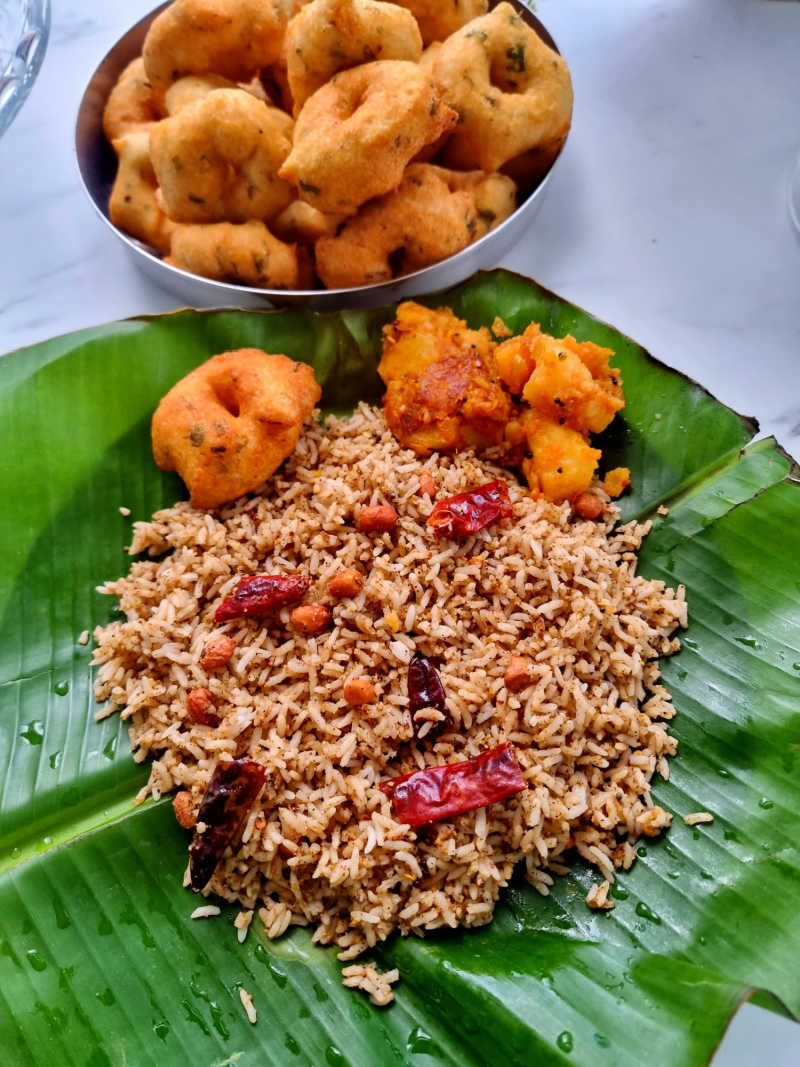 Instant Puliyodharai Mix, How to make Ready to Use Tamarind rice Powder ...